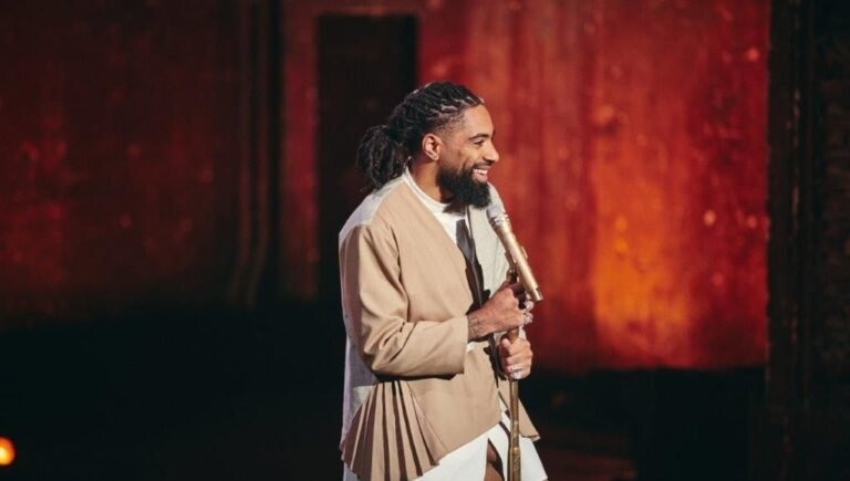 Les humoristes noirs français qui illuminent la scène en 2025